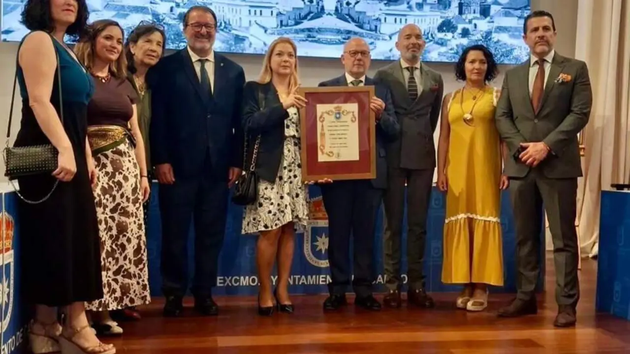 San Juan de Aznalfarache, presente en el homenaje al imaginero Antonio ...